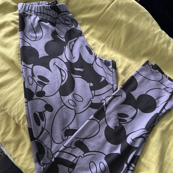 Disney | Bottoms | Mickey Mouse Leggings | Poshmark